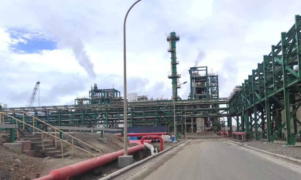 Perú tiene siete refinerías con capacidad de procesar más de 216 mil ...