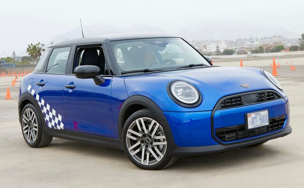 El nuevo MINI Cooper 2025 ya está en el Perú • El Gas Noticias