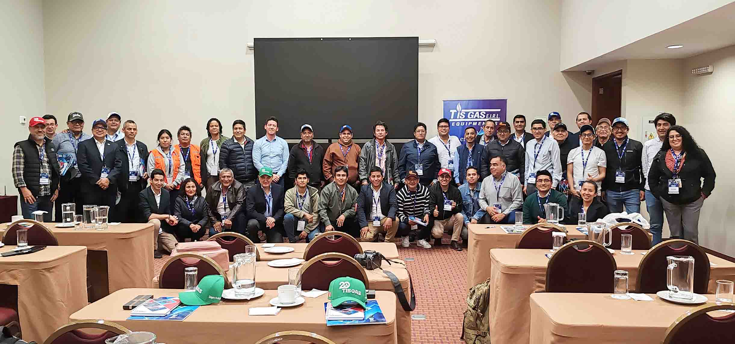 Kallpa Gas presenta su nuevo surtidor AdBlue y el dispensador GLP Flag ...